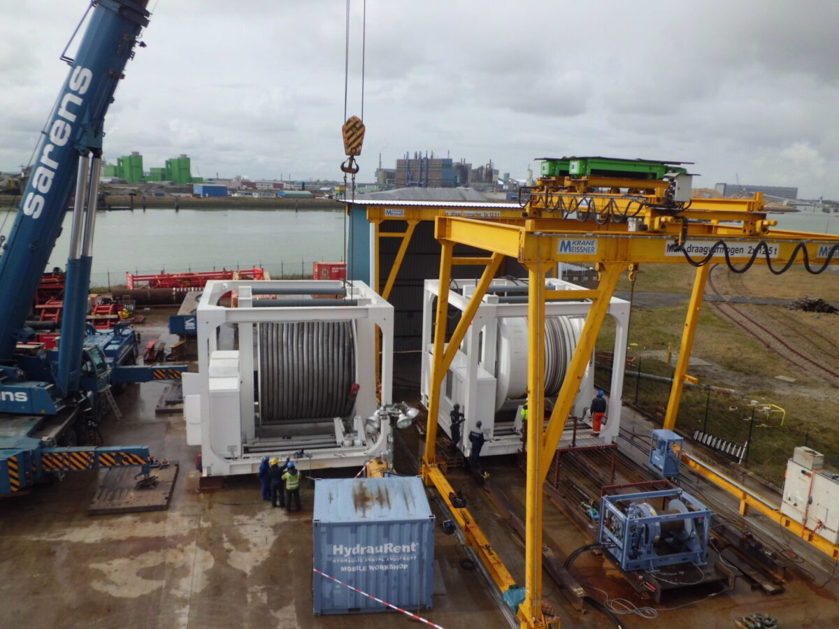 Hydraulic Hammer Umbilical Winch Spread - Hydrauvision