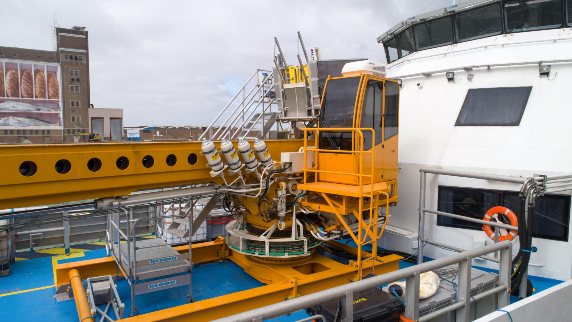 Bring to Work (B2W) system - Hydrauvision