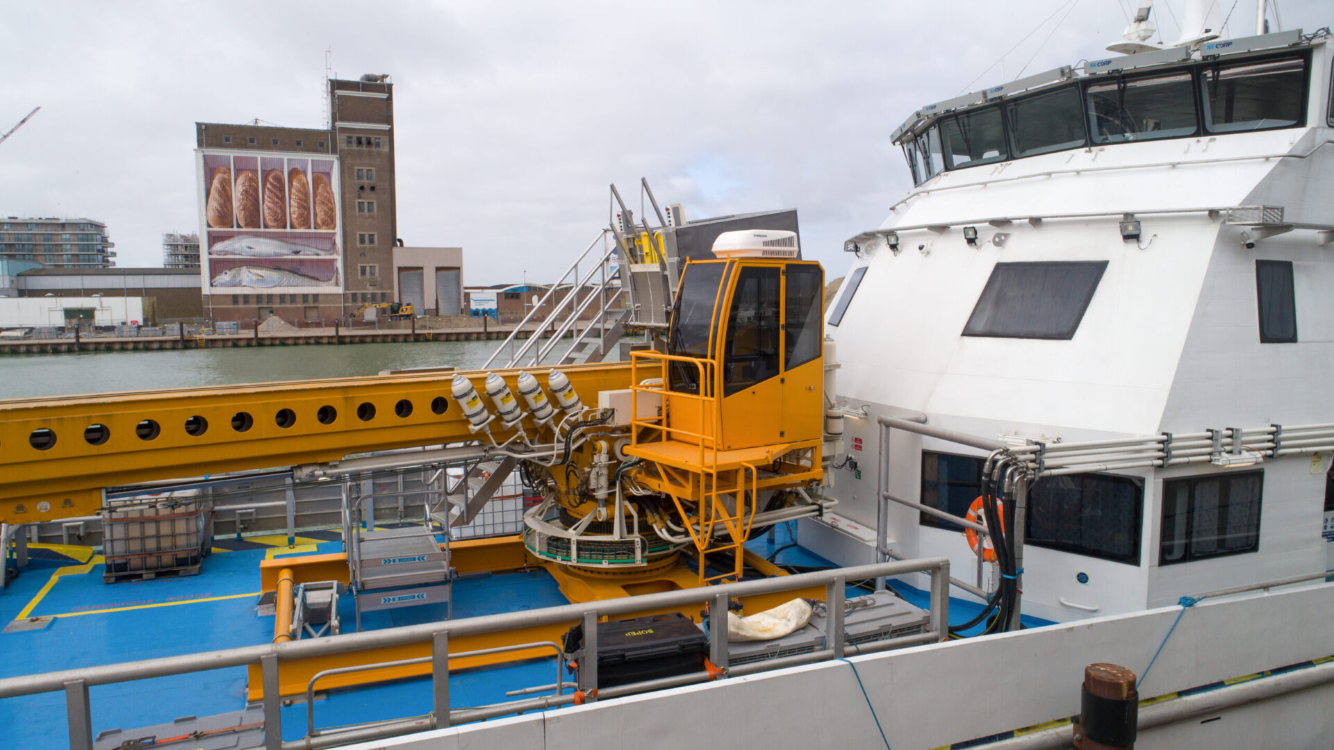 Bring to Work (B2W) system - Hydrauvision