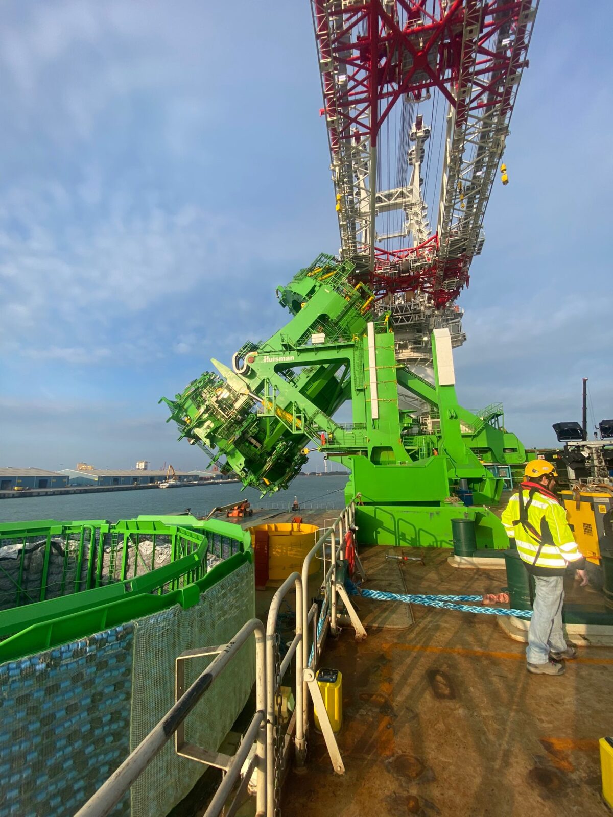 Noise mitigation in the ocean - Hydrauvision