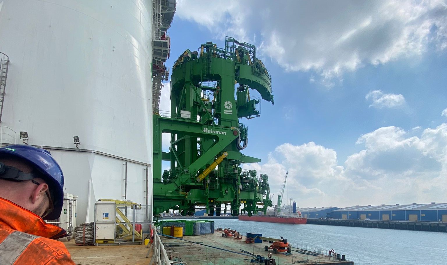 Noise mitigation in the ocean - Hydrauvision