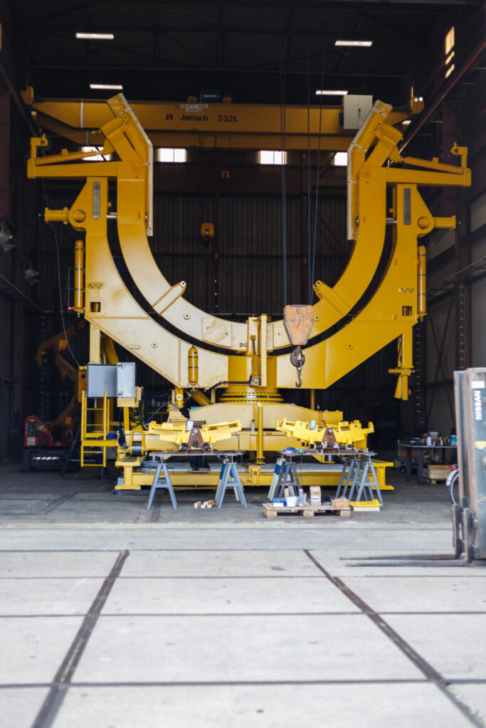 Installing rotor blades has never been this efficient - Hydrauvision