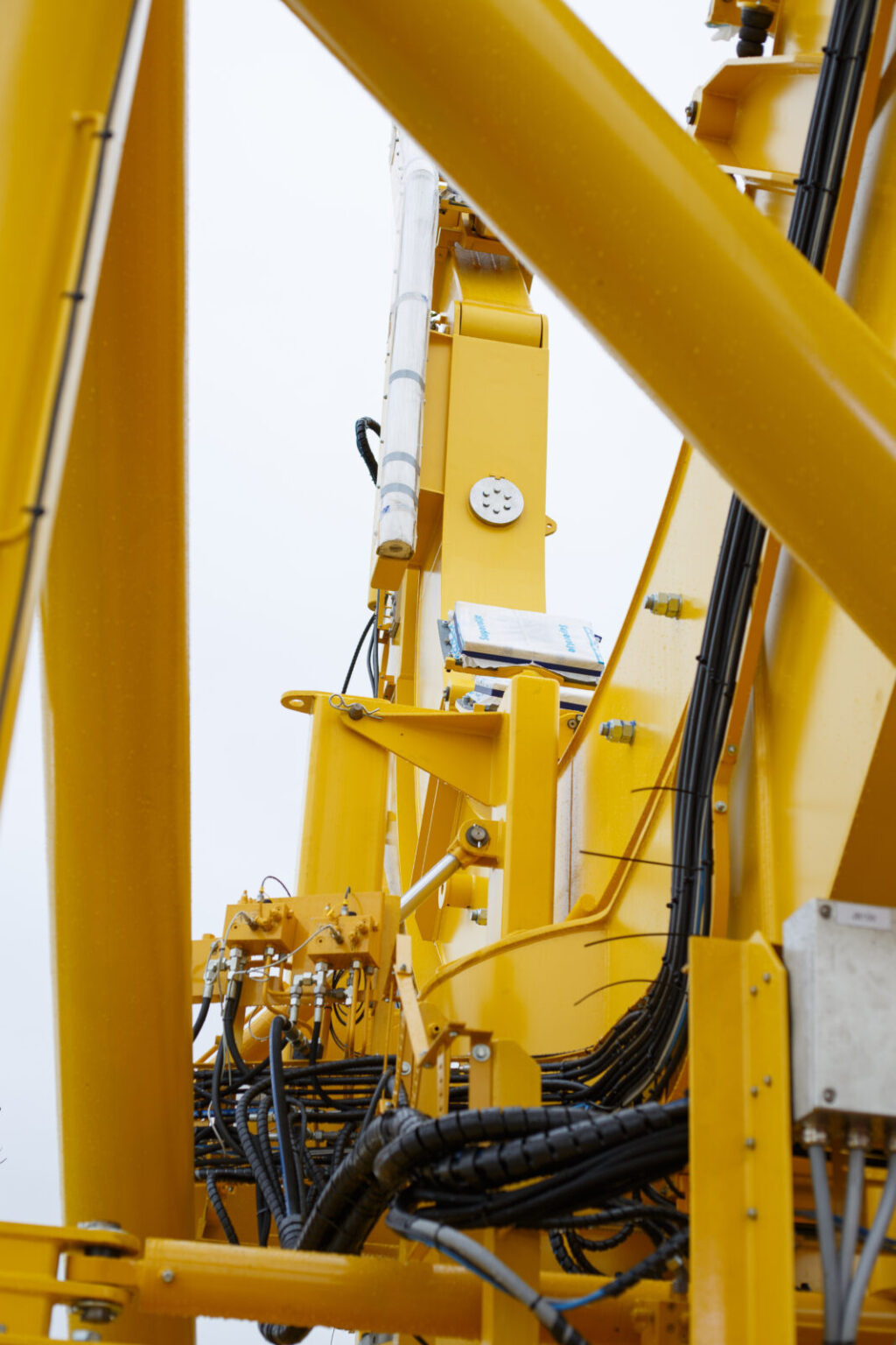 Installing rotor blades has never been this efficient - Hydrauvision