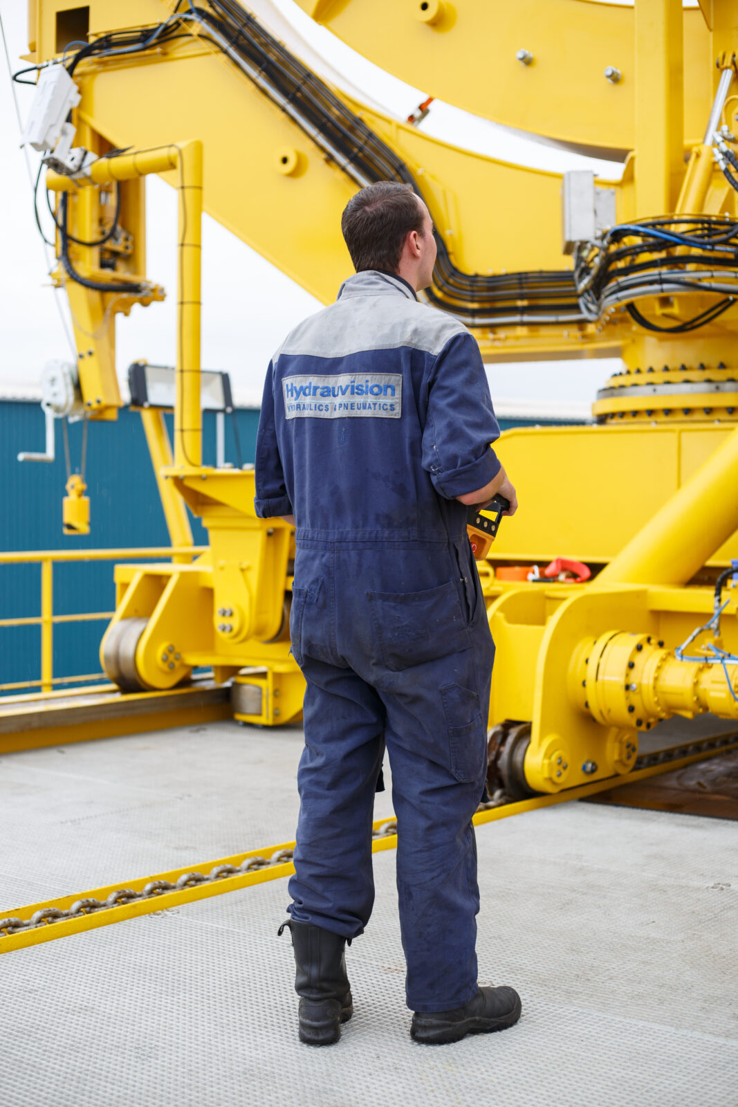 Installing rotor blades has never been this efficient - Hydrauvision