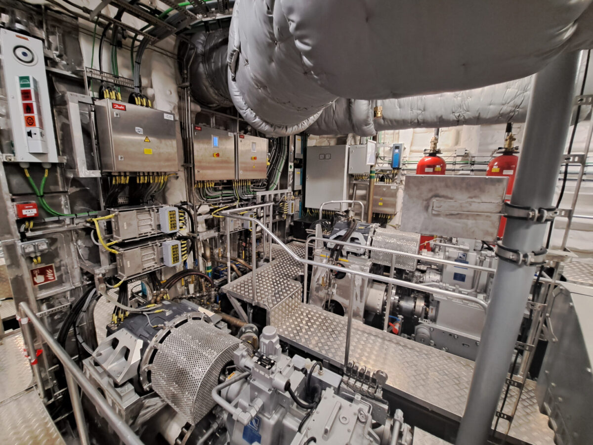 Development of complete DC system for Aqua Helix - Hydrauvision