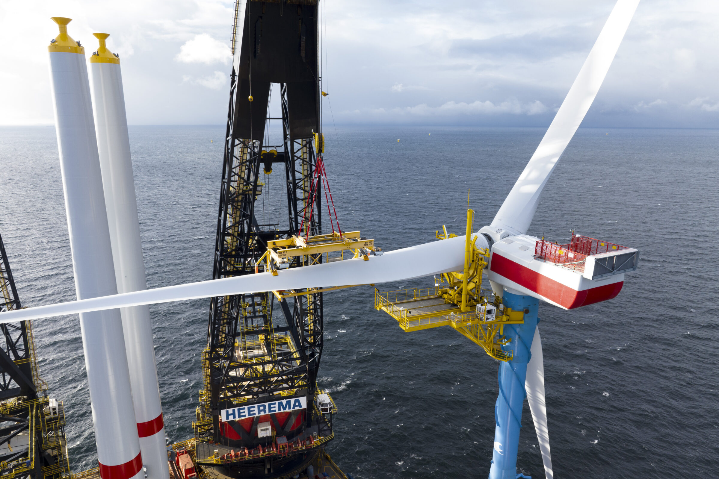 Installing rotor blades has never been this efficient - Hydrauvision