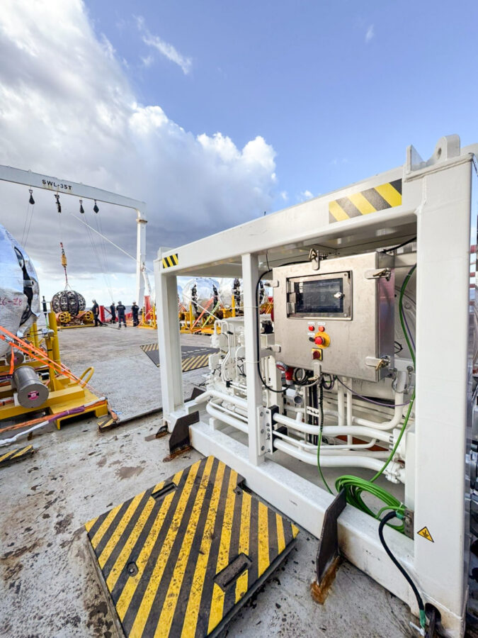 Advanced Heave Compensation System for Deep-Sea Research - Hydrauvision